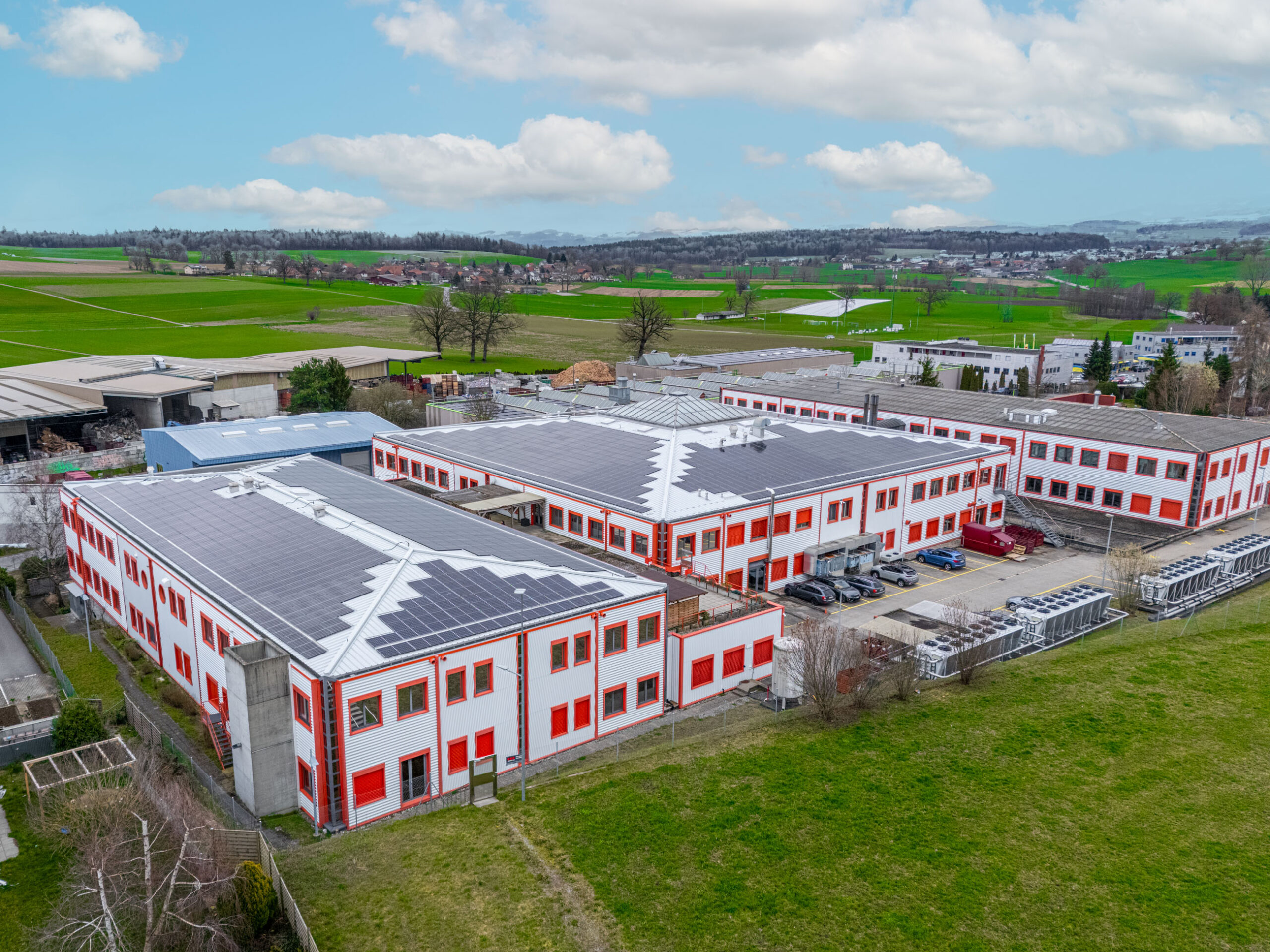 Installation solaire et nouvelle couverture Laboratoires Bio-Rad ...